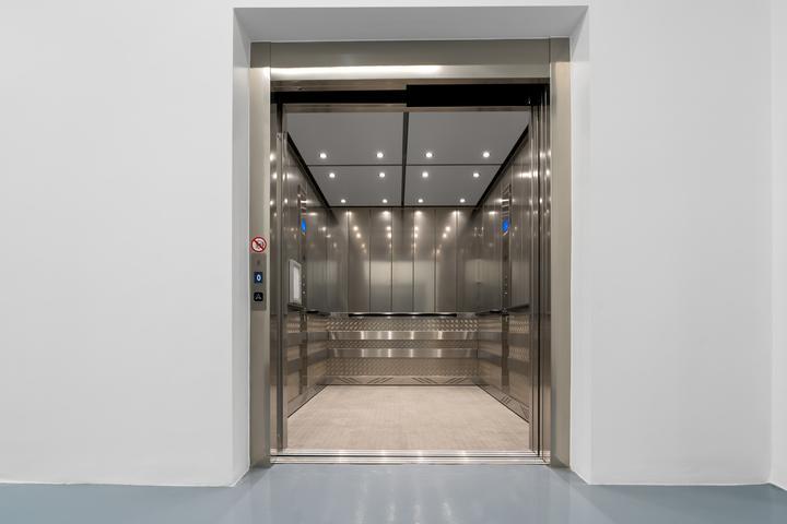 Southwick self storage on Wellington Rd | StorageMart in Brighton