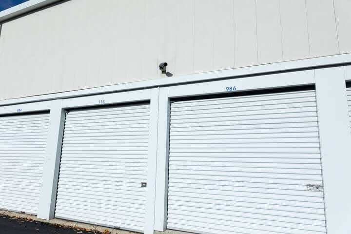 Storage Lockers for Rent in New Berlin | StorageMart