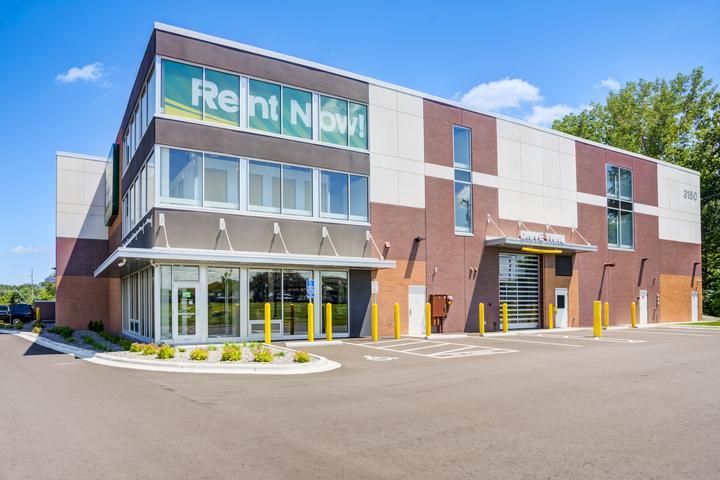 Affordable Climate Controlled Self Storage in Eagan, MN | StorageMart