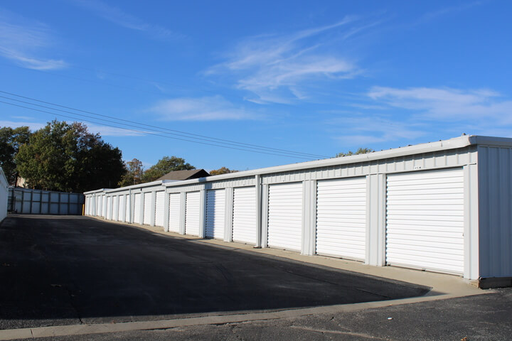 Storage in North Kansas City on Davidson Rd | StorageMart